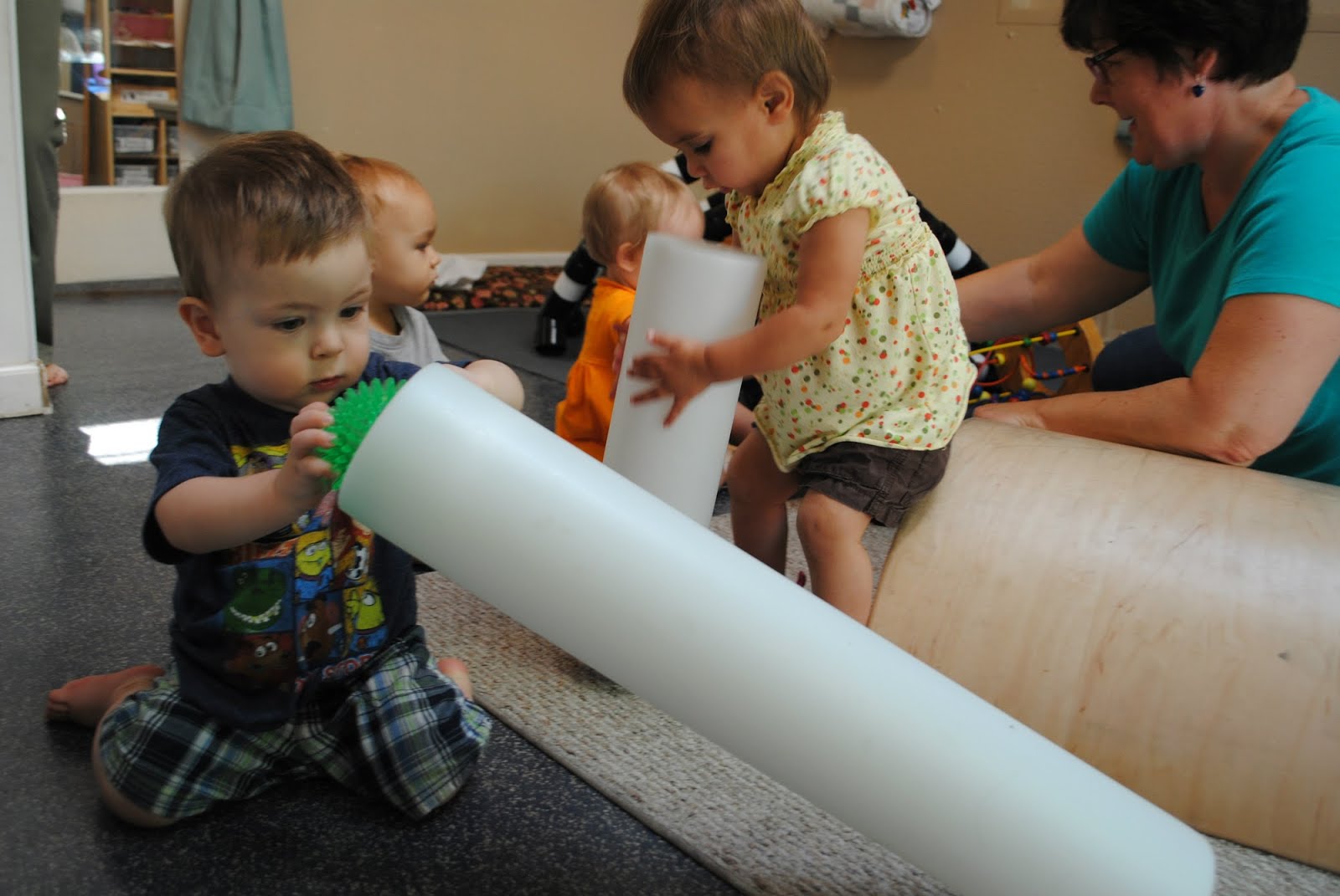 Every Picture Tells a Story - Toddler Play with Balls and Tubes – Kodo Kids