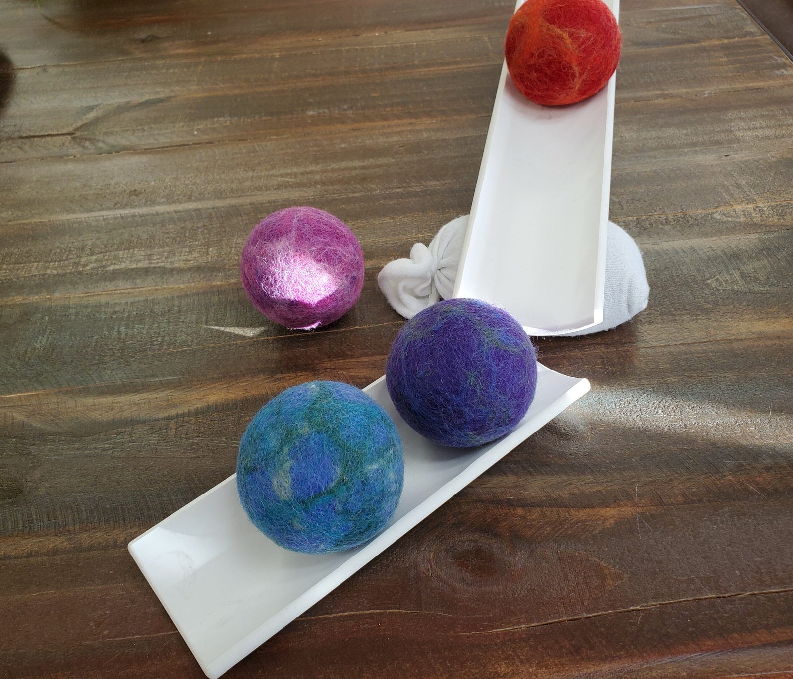 Marbled Colors Wool Balls – Kodo Kids